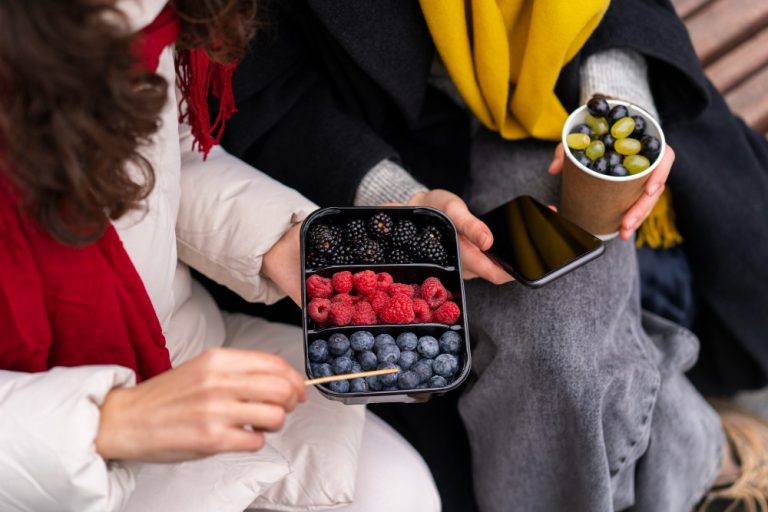 A Guide to the Wild Berries of Alaska | Alaskan Sights & Bites
